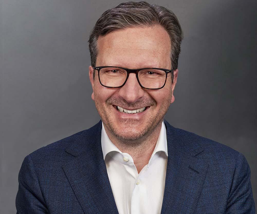 Mirko Warschun - Bio - Kearney